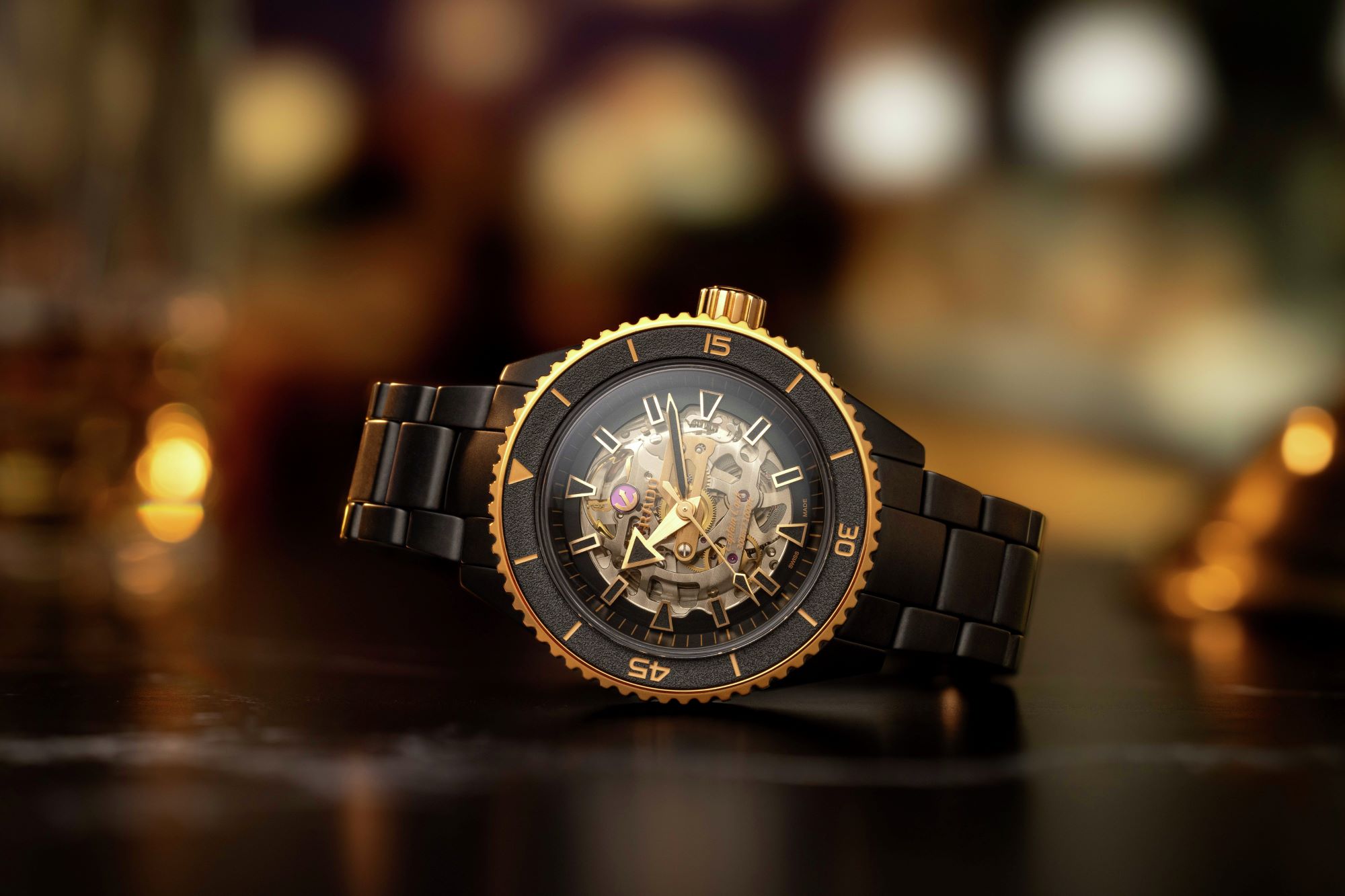 Captain Cook Skeleton إصدار جديد يدمج الفخامة مع الابتكار من Rado ...